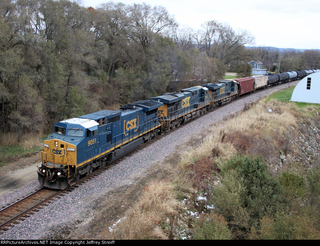 CSXT 9051